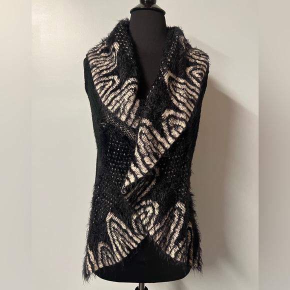 MarlaWynne | Sweaters | Marla Waynne Sioni Sweater Vest | Poshmark